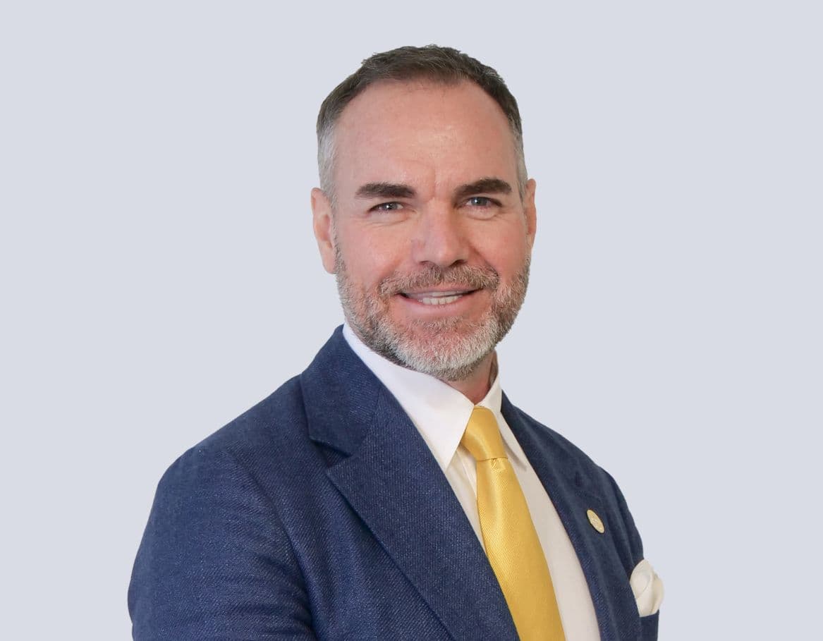 David Hadley: Senior Management- Chief Executive Officer | NMC Healthcare